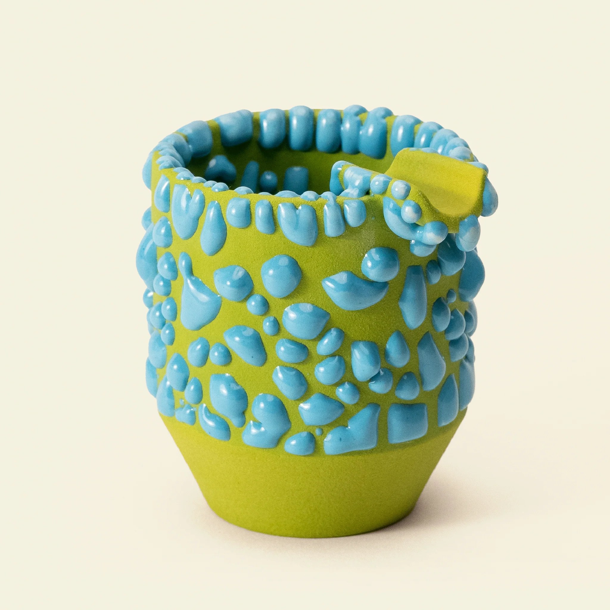 The globular goat, pottery by seth rogan – The Colour Blog